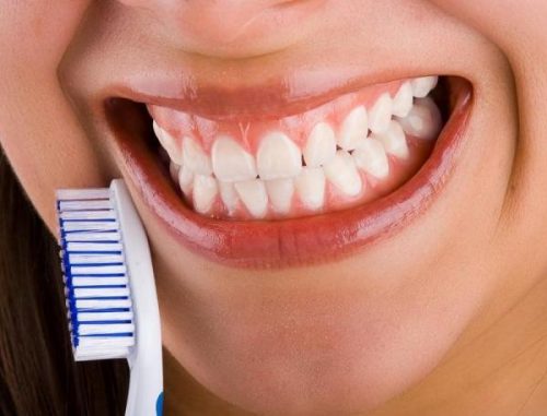 GROW BACK YOUR RECEDING GUMS WITH NATURAL REMEDIES
